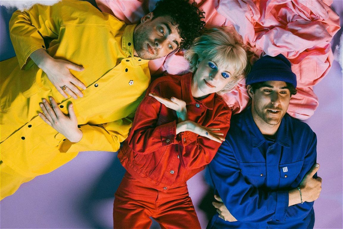 5 reasons why we love Paramore - CelebMix 5 reasons why we love Paramore - CelebMix